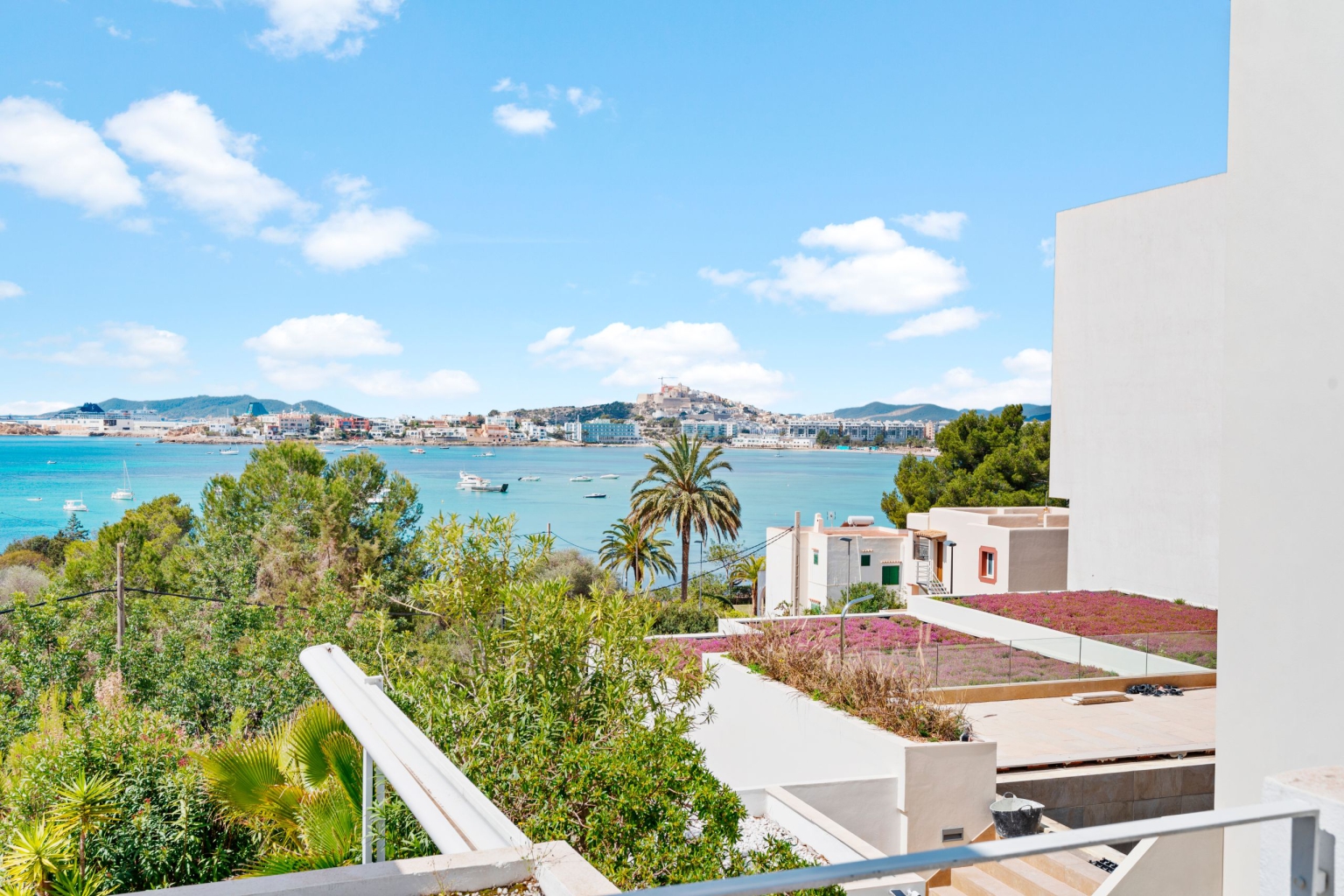 Low-cost villas - Feel Free Ibiza